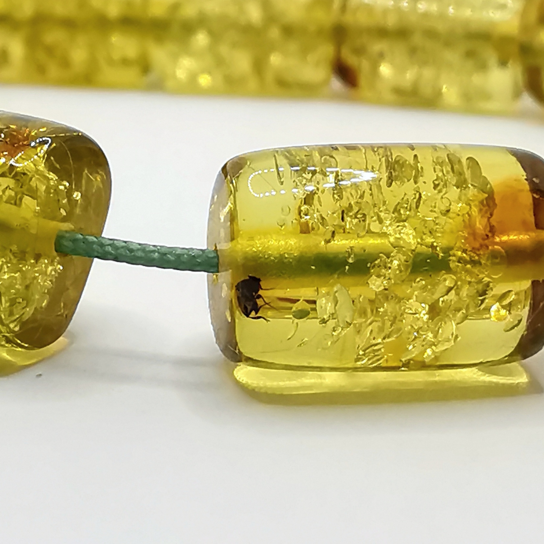 Green Amber Copal Komboloi AN0053 - KAHRAMAN